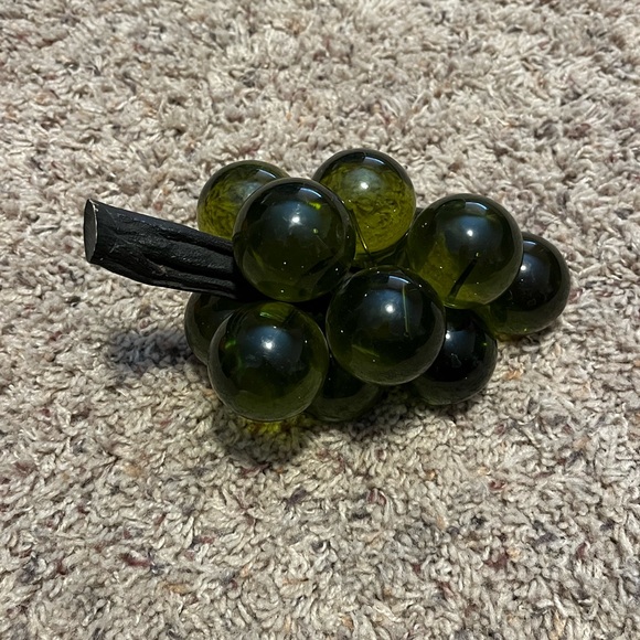Art | Vtg 7s Lucite Grape Bunch 9 Large Grapes Green | Poshmark